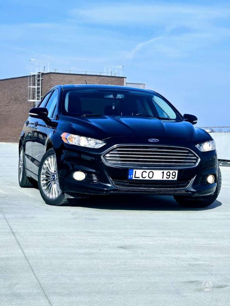 Black Ford Fusion 2013 in Vilnius, with an engine capacity of 2.00 L and mileage of 248 thousand km for 7599 €, photo 2 on AUTOMOTO.COM.LV