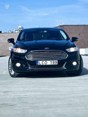 Black Ford Fusion 2013 in Vilnius, with an engine capacity of 2.00 L and mileage of 248 thousand km for 7599 €, photo 7 on AUTOMOTO.COM.LV