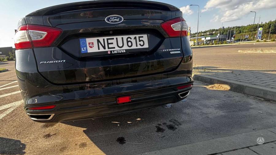Melns Ford Fusion 2013 Viļņa, ar dzinēja tilpumu 2.00 L un nobraukumu 203 tūkst. km par 3000 €, foto 6 vietnē AUTOMOTO.COM.LV