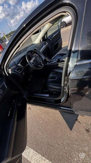 Melns Ford Fusion 2013 Viļņa, ar dzinēja tilpumu 2.00 L un nobraukumu 203 tūkst. km par 3000 €, foto 12 vietnē AUTOMOTO.COM.LV