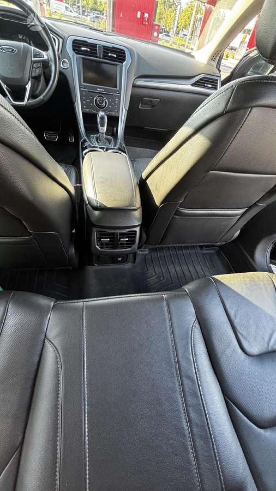 Melns Ford Fusion 2013 Viļņa, ar dzinēja tilpumu 2.00 L un nobraukumu 203 tūkst. km par 3000 €, foto 14 vietnē AUTOMOTO.COM.LV