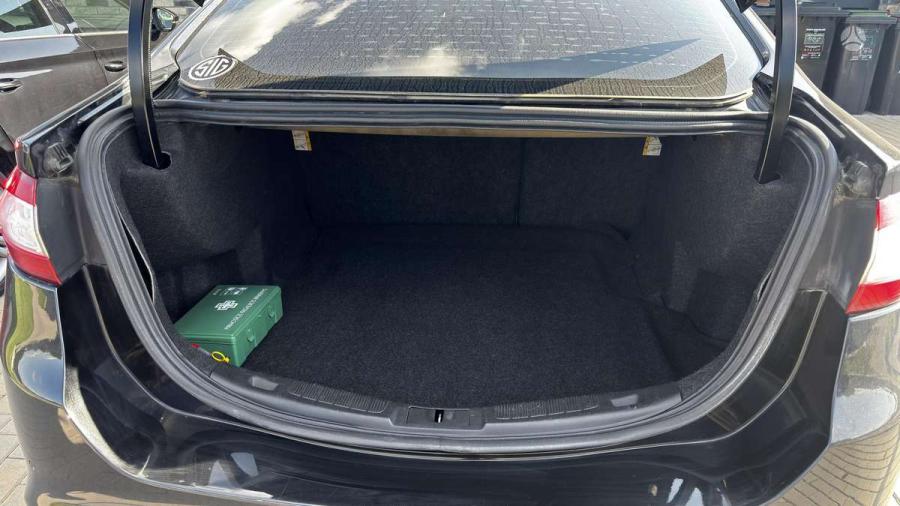 Melns Ford Fusion 2013 Viļņa, ar dzinēja tilpumu 2.00 L un nobraukumu 203 tūkst. km par 3000 €, foto 16 vietnē AUTOMOTO.COM.LV