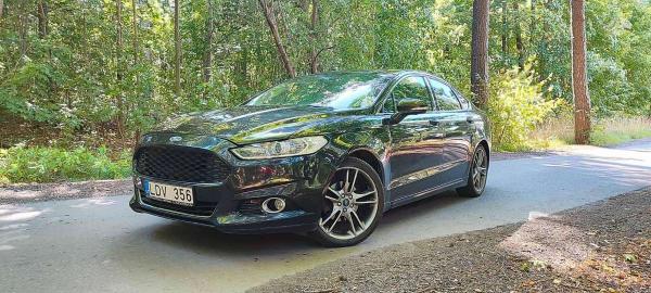 Ford Fusion 2013 Viļņa vietnē Melns Ford Fusion 2013 Viļņa, ar dzinēja tilpumu 2.00 L un nobraukumu 217 tūkst. km par 4700 €, foto 4 vietnē AUTOMOTO.COM.LV
