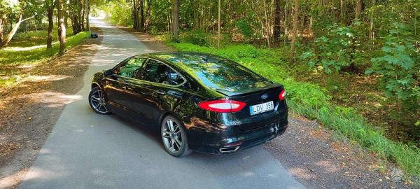 Ford Fusion 2013 Viļņa vietnē Melns Ford Fusion 2013 Viļņa, ar dzinēja tilpumu 2.00 L un nobraukumu 217 tūkst. km par 4700 €, foto 7 vietnē AUTOMOTO.COM.LV