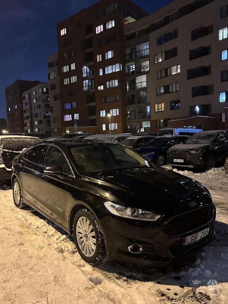 Black Ford Fusion 2014 in Vilnius, with an engine capacity of 1.99 L and mileage of 199 thousand km for 6800 €, photo 1 on AUTOMOTO.COM.LV