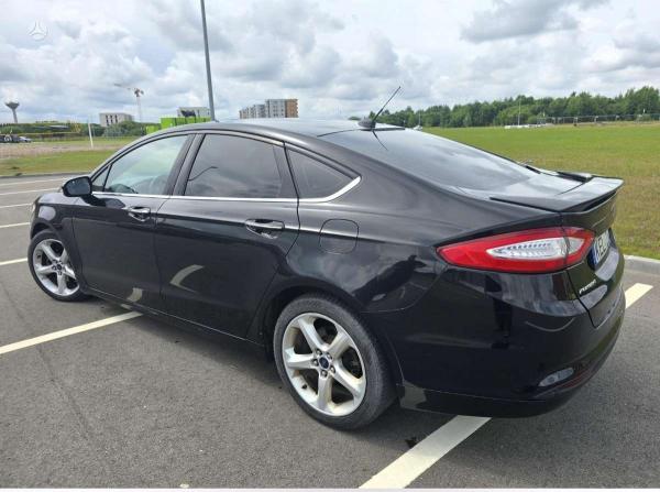 Melns Ford Fusion 2016 Gargždai, ar dzinēja tilpumu 2.49 L un nobraukumu 136 tūkst. km par 6900 €, foto 1 vietnē AUTOMOTO.COM.LV