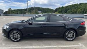 Black Ford Fusion 2017 in Vilnius, with an engine capacity of 2.00 L and mileage of 139 thousand km for 10500 €, photo 8 on AUTOMOTO.COM.LV