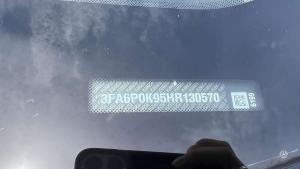 Black Ford Fusion 2017 in Vilnius, with an engine capacity of 2.00 L and mileage of 139 thousand km for 10500 €, photo 13 on AUTOMOTO.COM.LV
