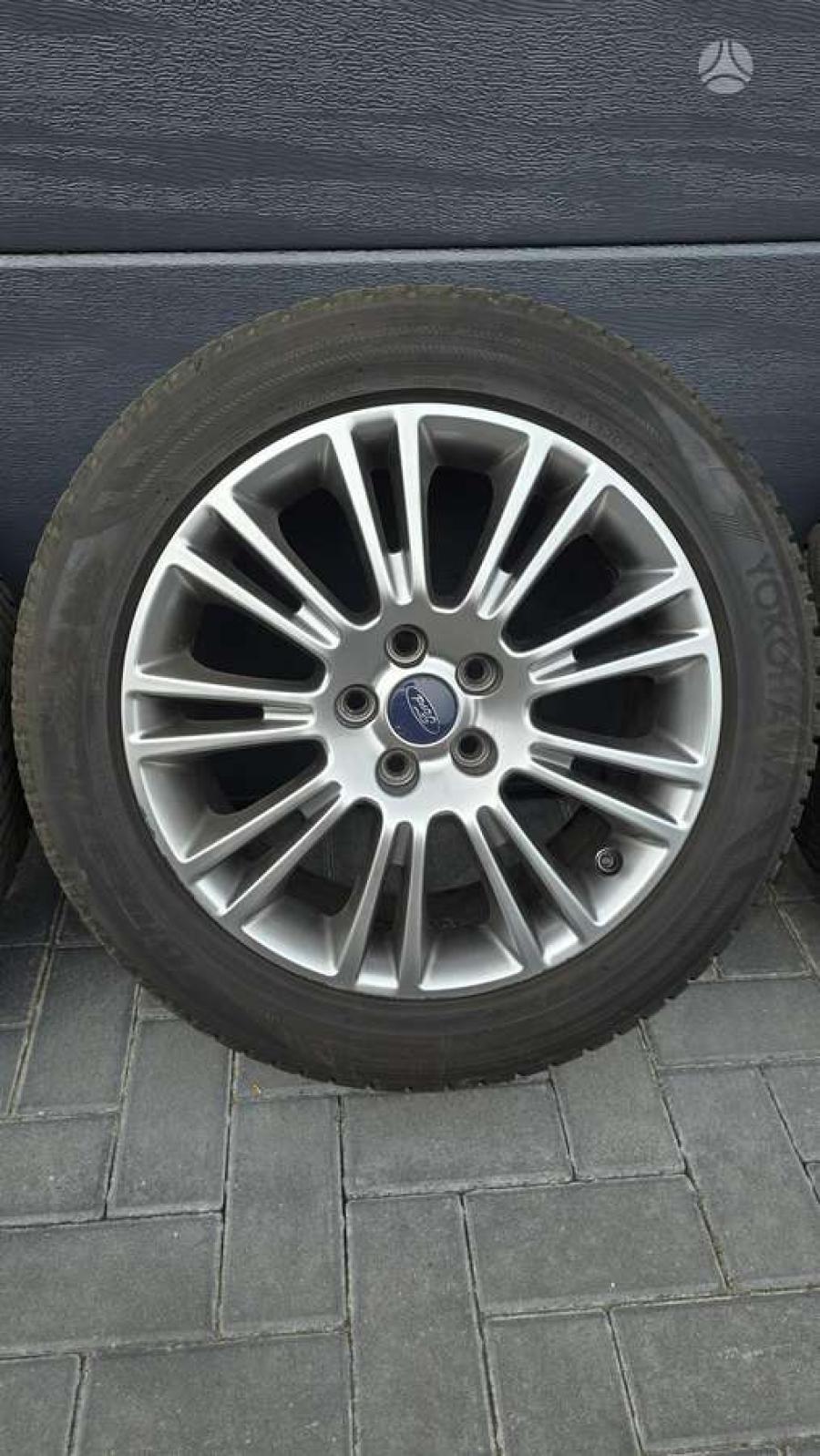 Black Ford Fusion 2017 in Vilnius, with an engine capacity of 2.00 L and mileage of 187 thousand km for 9400 €, photo 32 on AUTOMOTO.COM.LV