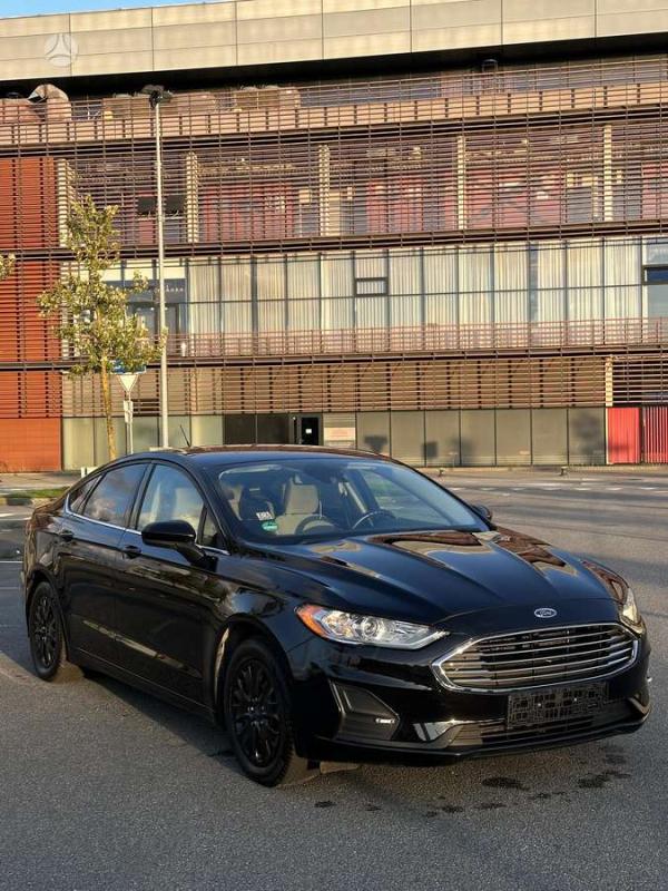 Black Ford Fusion 2019 in Klaipeda, with an engine capacity of 2.49 L and mileage of 79 thousand km for 10900 €, photo 1 on AUTOMOTO.COM.LV
