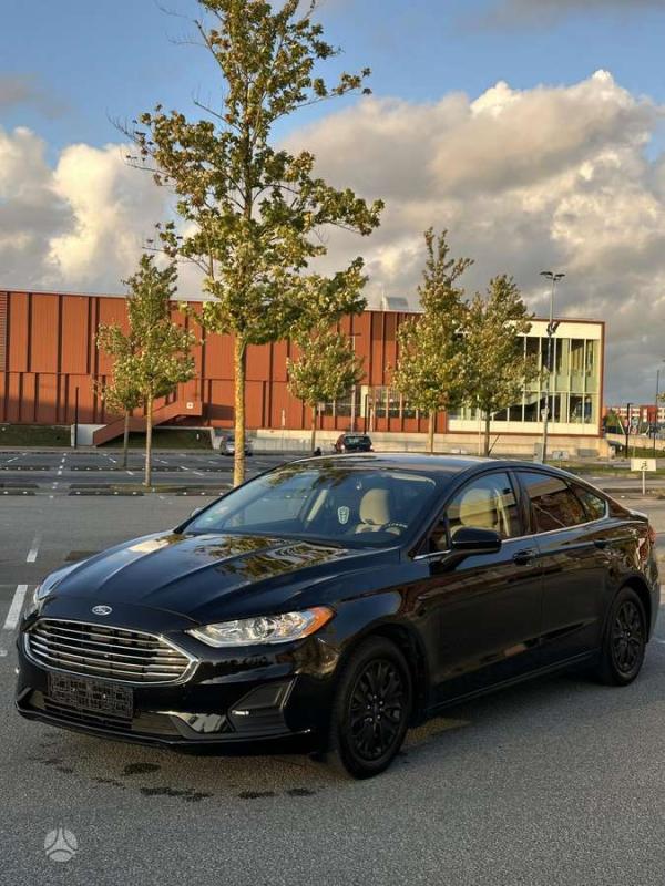 Black Ford Fusion 2019 in Klaipeda, with an engine capacity of 2.49 L and mileage of 79 thousand km for 10900 €, photo 3 on AUTOMOTO.COM.LV