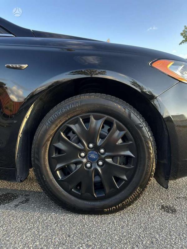 Black Ford Fusion 2019 in Klaipeda, with an engine capacity of 2.49 L and mileage of 79 thousand km for 10900 €, photo 5 on AUTOMOTO.COM.LV