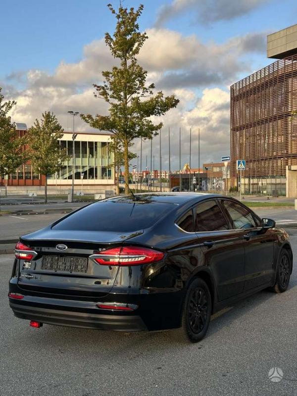 Black Ford Fusion 2019 in Klaipeda, with an engine capacity of 2.49 L and mileage of 79 thousand km for 10900 €, photo 8 on AUTOMOTO.COM.LV