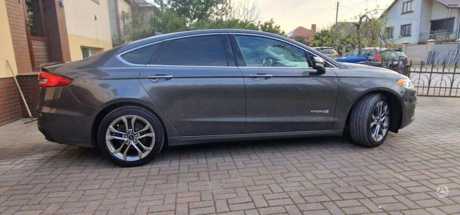 Melns Ford Fusion 2019 Šauļi, ar dzinēja tilpumu 2.00 L un nobraukumu 138 tūkst. km par 13900 €, foto 4 vietnē AUTOMOTO.COM.LV