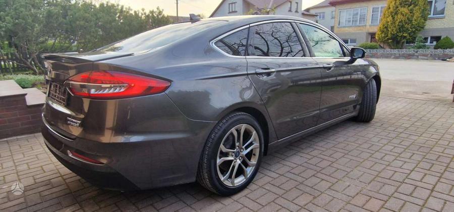 Melns Ford Fusion 2019 Šauļi, ar dzinēja tilpumu 2.00 L un nobraukumu 138 tūkst. km par 13900 €, foto 5 vietnē AUTOMOTO.COM.LV