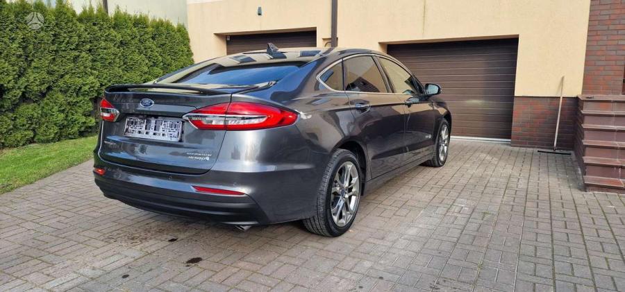 Melns Ford Fusion 2019 Šauļi, ar dzinēja tilpumu 2.00 L un nobraukumu 138 tūkst. km par 13900 €, foto 6 vietnē AUTOMOTO.COM.LV