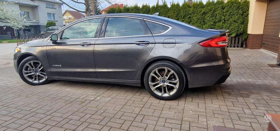 Melns Ford Fusion 2019 Šauļi, ar dzinēja tilpumu 2.00 L un nobraukumu 138 tūkst. km par 13900 €, foto 9 vietnē AUTOMOTO.COM.LV