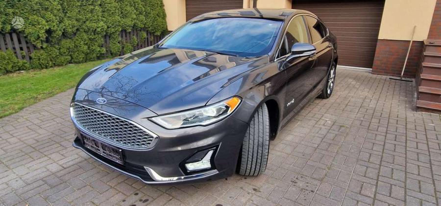 Melns Ford Fusion 2019 Šauļi, ar dzinēja tilpumu 2.00 L un nobraukumu 138 tūkst. km par 13900 €, foto 11 vietnē AUTOMOTO.COM.LV