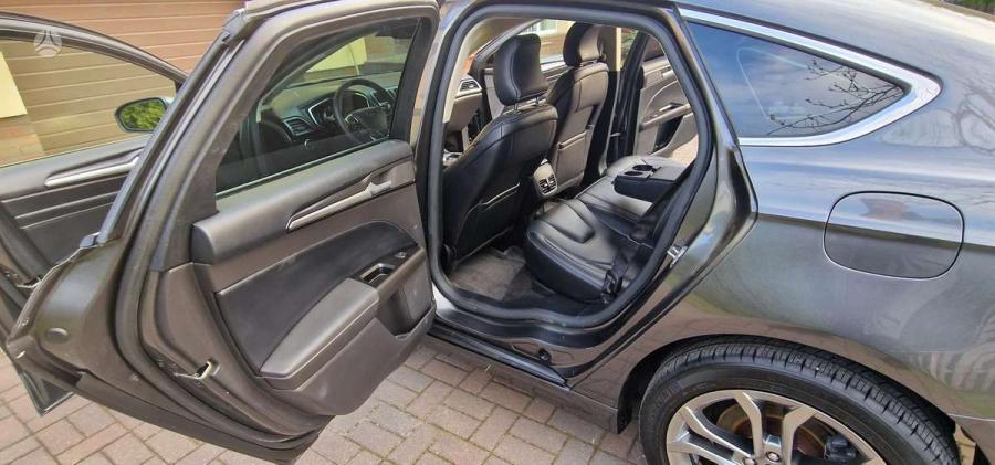 Melns Ford Fusion 2019 Šauļi, ar dzinēja tilpumu 2.00 L un nobraukumu 138 tūkst. km par 13900 €, foto 20 vietnē AUTOMOTO.COM.LV