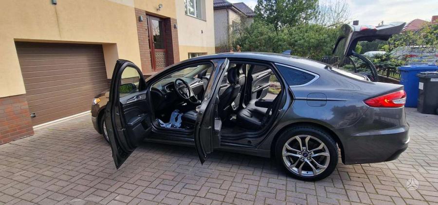 Melns Ford Fusion 2019 Šauļi, ar dzinēja tilpumu 2.00 L un nobraukumu 138 tūkst. km par 13900 €, foto 23 vietnē AUTOMOTO.COM.LV