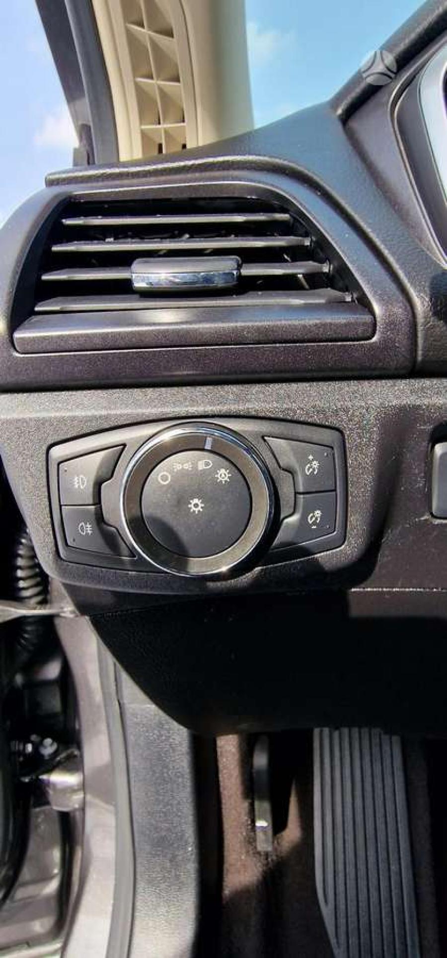 Melns Ford Fusion 2019 Šauļi, ar dzinēja tilpumu 2.00 L un nobraukumu 138 tūkst. km par 13900 €, foto 32 vietnē AUTOMOTO.COM.LV