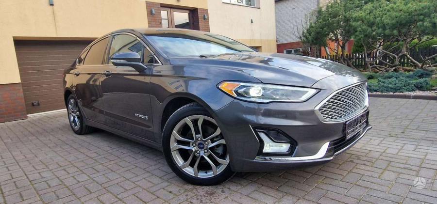Melns Ford Fusion 2019 Šauļi, ar dzinēja tilpumu 2.00 L un nobraukumu 138 tūkst. km par 13900 €, foto 40 vietnē AUTOMOTO.COM.LV