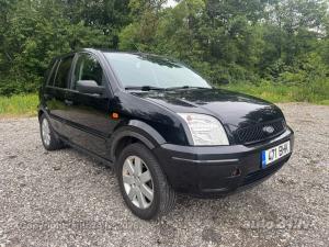 Melns Ford Fusion 2004 Tallina, ar dzinēja tilpumu 1.40 L un nobraukumu 205 tūkst. km par 1900 €, foto 3 vietnē AUTOMOTO.COM.LV