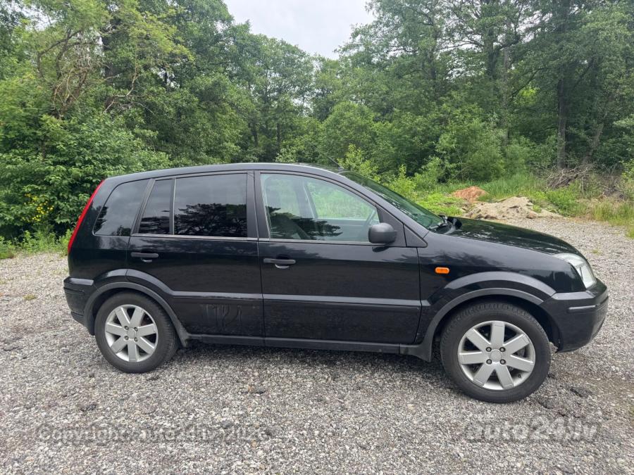 Melns Ford Fusion 2004 Tallina, ar dzinēja tilpumu 1.40 L un nobraukumu 205 tūkst. km par 1900 €, foto 8 vietnē AUTOMOTO.COM.LV
