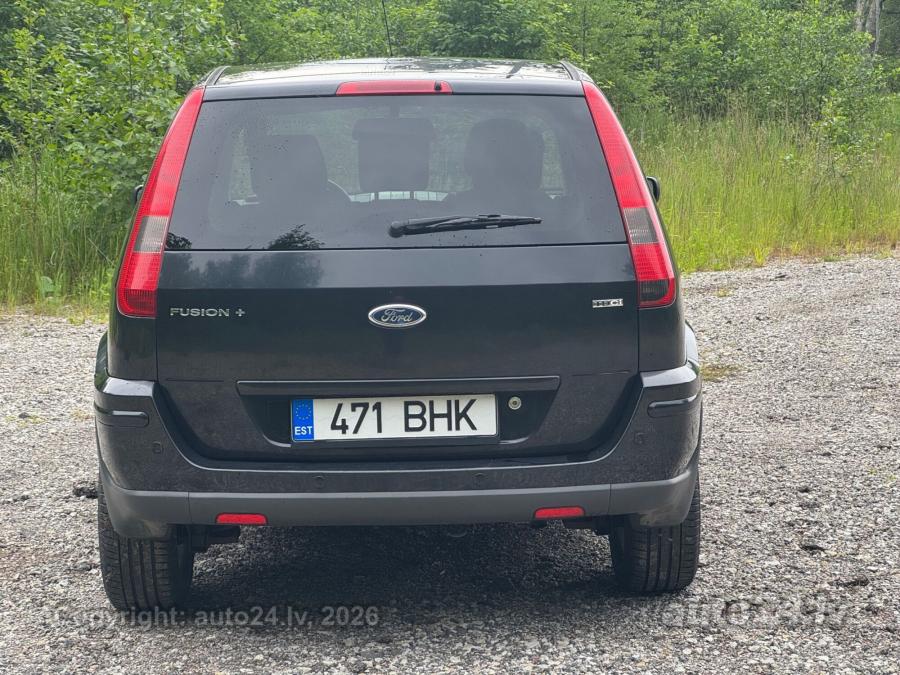 Melns Ford Fusion 2004 Tallina, ar dzinēja tilpumu 1.40 L un nobraukumu 205 tūkst. km par 1900 €, foto 9 vietnē AUTOMOTO.COM.LV