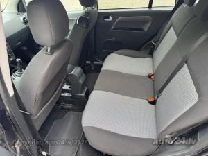 Melns Ford Fusion 2004 Tallina, ar dzinēja tilpumu 1.40 L un nobraukumu 205 tūkst. km par 1900 €, foto 15 vietnē AUTOMOTO.COM.LV