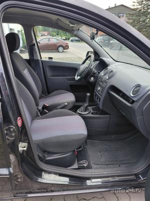 Melns Ford Fusion 2012 Tallina, ar dzinēja tilpumu 1.40 L un nobraukumu 138 tūkst. km par 2300 €, foto 8 vietnē AUTOMOTO.COM.LV