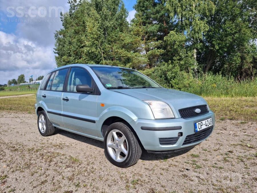 Blue Ford Fusion 2004 in Tukums, with an engine capacity of 1.40 L and mileage of 186 thousand km for 2490 €, photo 3 on AUTOMOTO.COM.LV