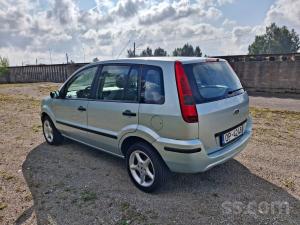Blue Ford Fusion 2004 in Tukums, with an engine capacity of 1.40 L and mileage of 186 thousand km for 2490 €, photo 6 on AUTOMOTO.COM.LV