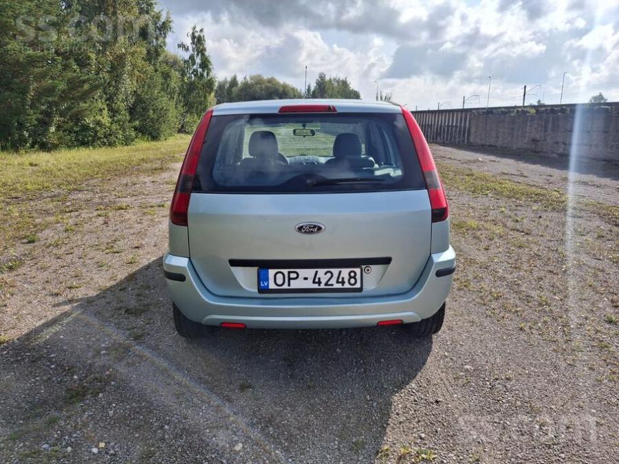 Blue Ford Fusion 2004 in Tukums, with an engine capacity of 1.40 L and mileage of 186 thousand km for 2490 €, photo 7 on AUTOMOTO.COM.LV