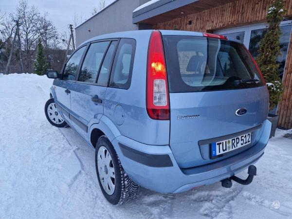 Zils Ford Fusion 2006 Prienai, ar dzinēja tilpumu 1.39 L un nobraukumu 235 tūkst. km par 2250 €, foto 4 vietnē AUTOMOTO.COM.LV