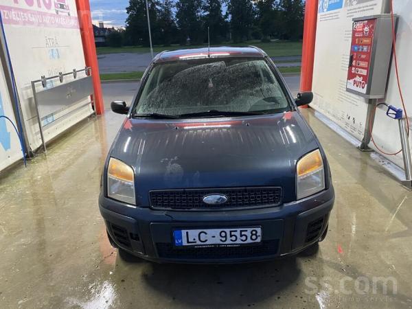 Zils Ford Fusion 2006 Jelgava, ar dzinēja tilpumu 1.40 L un nobraukumu 224 tūkst. km par 2100 €, foto 2 vietnē AUTOMOTO.COM.LV