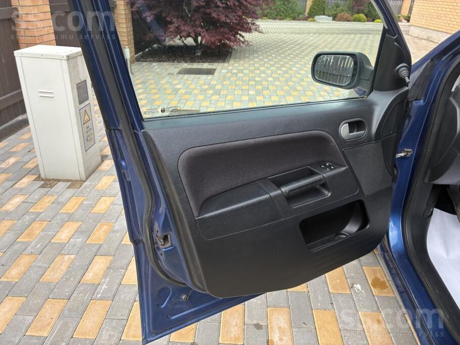 Zils Ford Fusion 2007 Rīga, ar dzinēja tilpumu 1.60 L un nobraukumu 0 tūkst. km par 3590 €, foto 13 vietnē AUTOMOTO.COM.LV