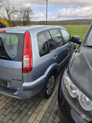 Zils Ford Fusion 2007 Panevēža, ar dzinēja tilpumu 1.40 L un nobraukumu 140 tūkst. km par 1000 €, foto 8 vietnē AUTOMOTO.COM.LV
