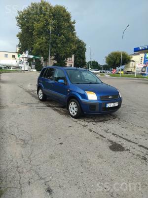 Zils Ford Fusion 2007 Daugavpils, ar dzinēja tilpumu 1.40 L un nobraukumu 250 tūkst. km par 1950 €, foto  vietnē AUTOMOTO.COM.LV