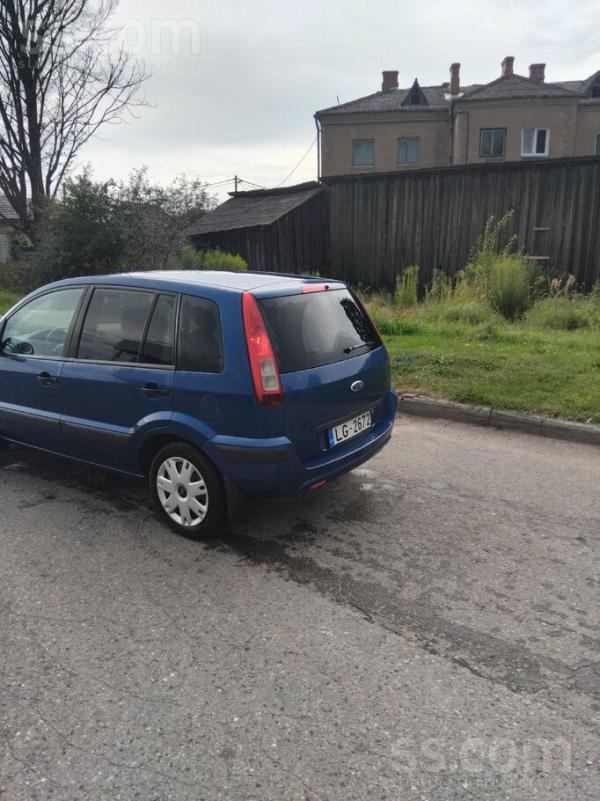 Blue Ford Fusion 2007 in Daugavpils, with an engine capacity of 1.40 L and mileage of 250 thousand km for 1950 €, photo 3 on AUTOMOTO.COM.LV