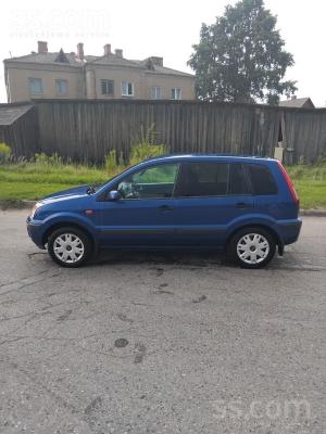 Blue Ford Fusion 2007 in Daugavpils, with an engine capacity of 1.40 L and mileage of 250 thousand km for 1950 €, photo 5 on AUTOMOTO.COM.LV