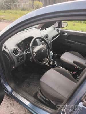 Blue Ford Fusion 2007 in Daugavpils, with an engine capacity of 1.40 L and mileage of 250 thousand km for 1950 €, photo 7 on AUTOMOTO.COM.LV