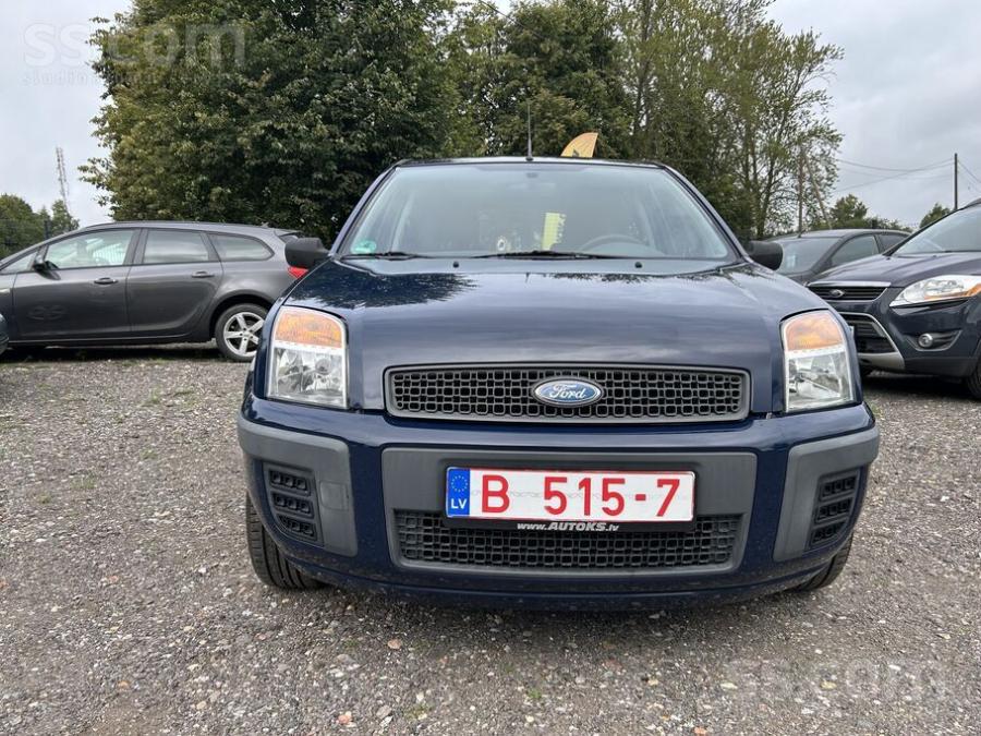 Zils Ford Fusion 2009 Limbaži, ar dzinēja tilpumu 1.40 L un nobraukumu 181 tūkst. km par 3150 €, foto 3 vietnē AUTOMOTO.COM.LV