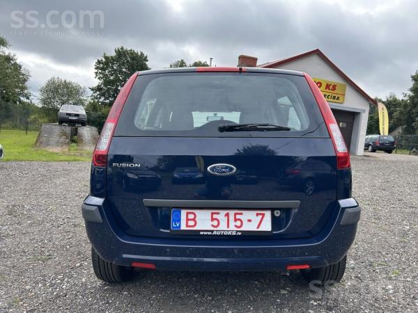 Zils Ford Fusion 2009 Limbaži, ar dzinēja tilpumu 1.40 L un nobraukumu 181 tūkst. km par 3150 €, foto 5 vietnē AUTOMOTO.COM.LV
