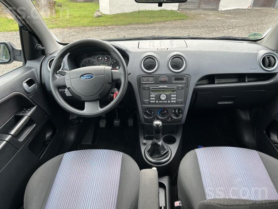 Zils Ford Fusion 2009 Limbaži, ar dzinēja tilpumu 1.40 L un nobraukumu 181 tūkst. km par 3150 €, foto 9 vietnē AUTOMOTO.COM.LV