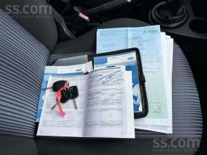Zils Ford Fusion 2009 Limbaži, ar dzinēja tilpumu 1.40 L un nobraukumu 181 tūkst. km par 3150 €, foto 11 vietnē AUTOMOTO.COM.LV