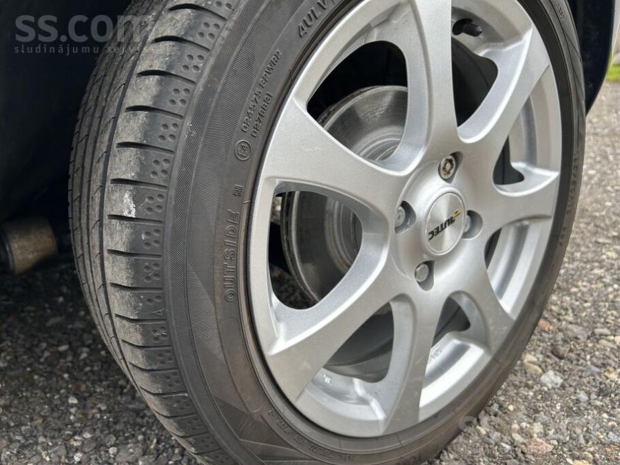 Zils Ford Fusion 2009 Limbaži, ar dzinēja tilpumu 1.40 L un nobraukumu 181 tūkst. km par 3150 €, foto 12 vietnē AUTOMOTO.COM.LV