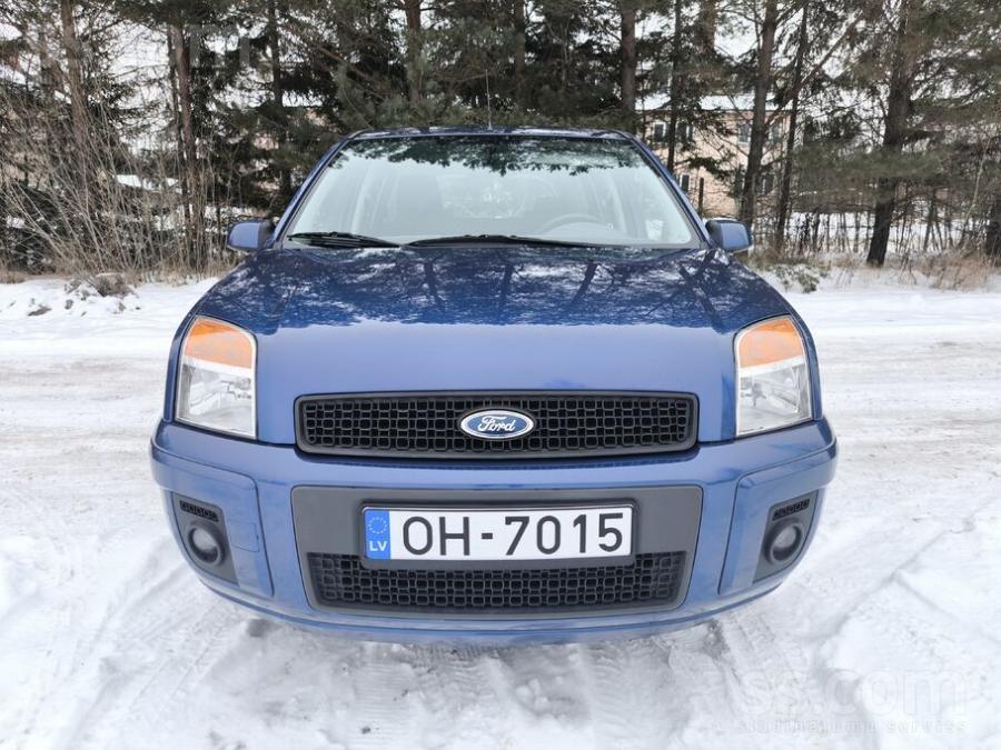 Blue Ford Fusion 2010 in Jelgava, with an engine capacity of 1.40 L and mileage of 175 thousand km for 3999 €, photo 3 on AUTOMOTO.COM.LV
