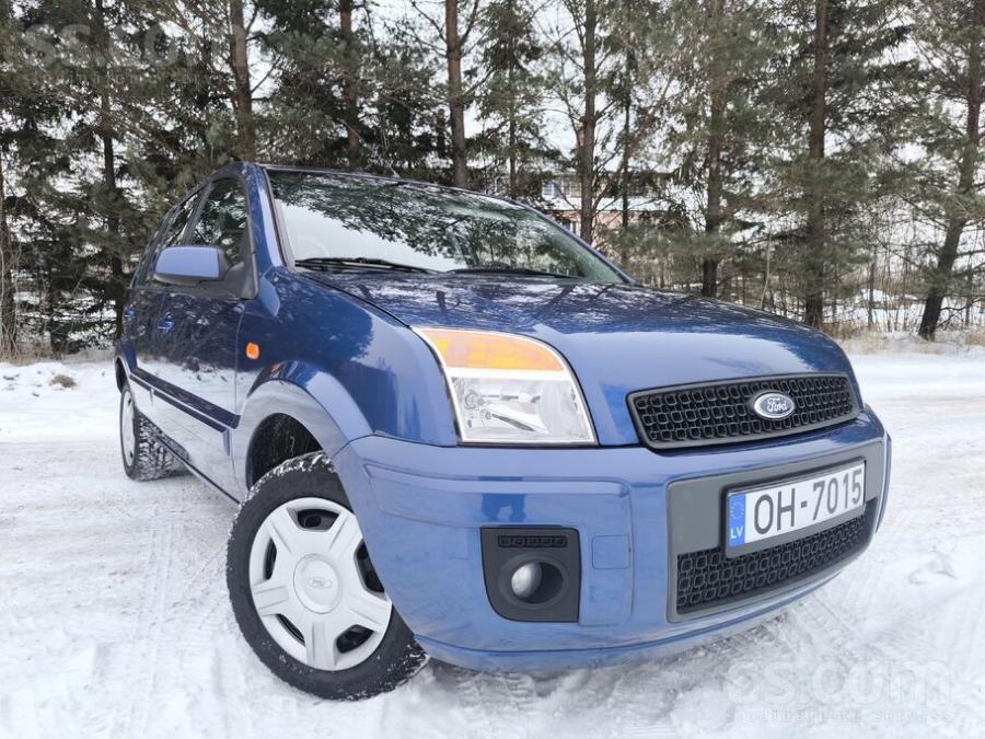 Blue Ford Fusion 2010 in Jelgava, with an engine capacity of 1.40 L and mileage of 175 thousand km for 3999 €, photo 4 on AUTOMOTO.COM.LV