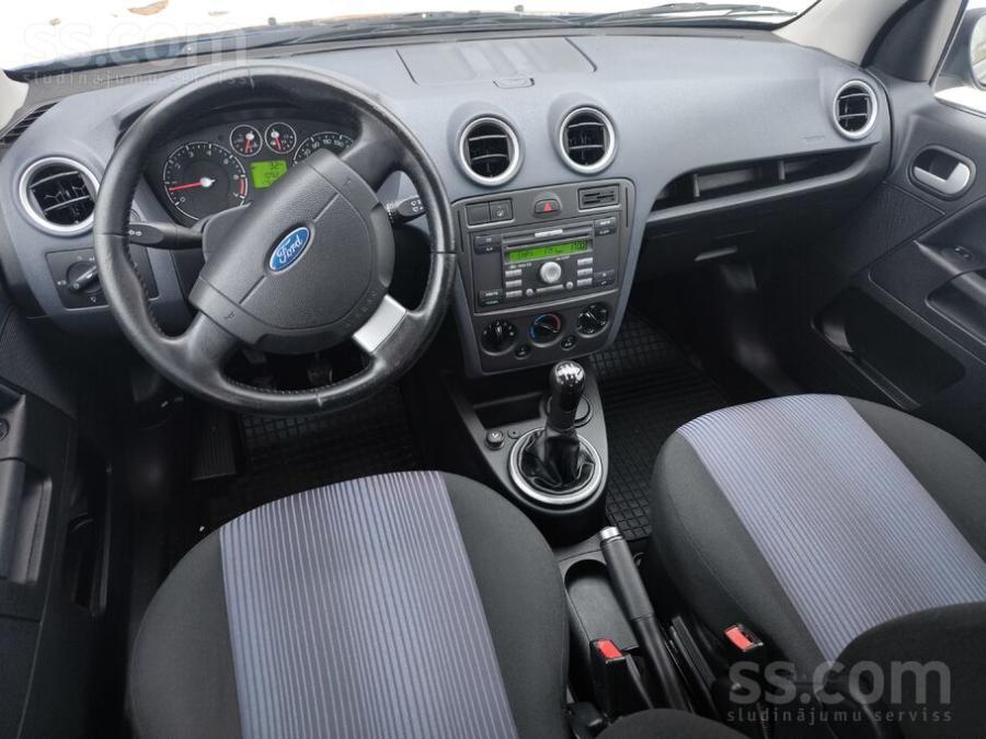 Blue Ford Fusion 2010 in Jelgava, with an engine capacity of 1.40 L and mileage of 175 thousand km for 3999 €, photo 13 on AUTOMOTO.COM.LV
